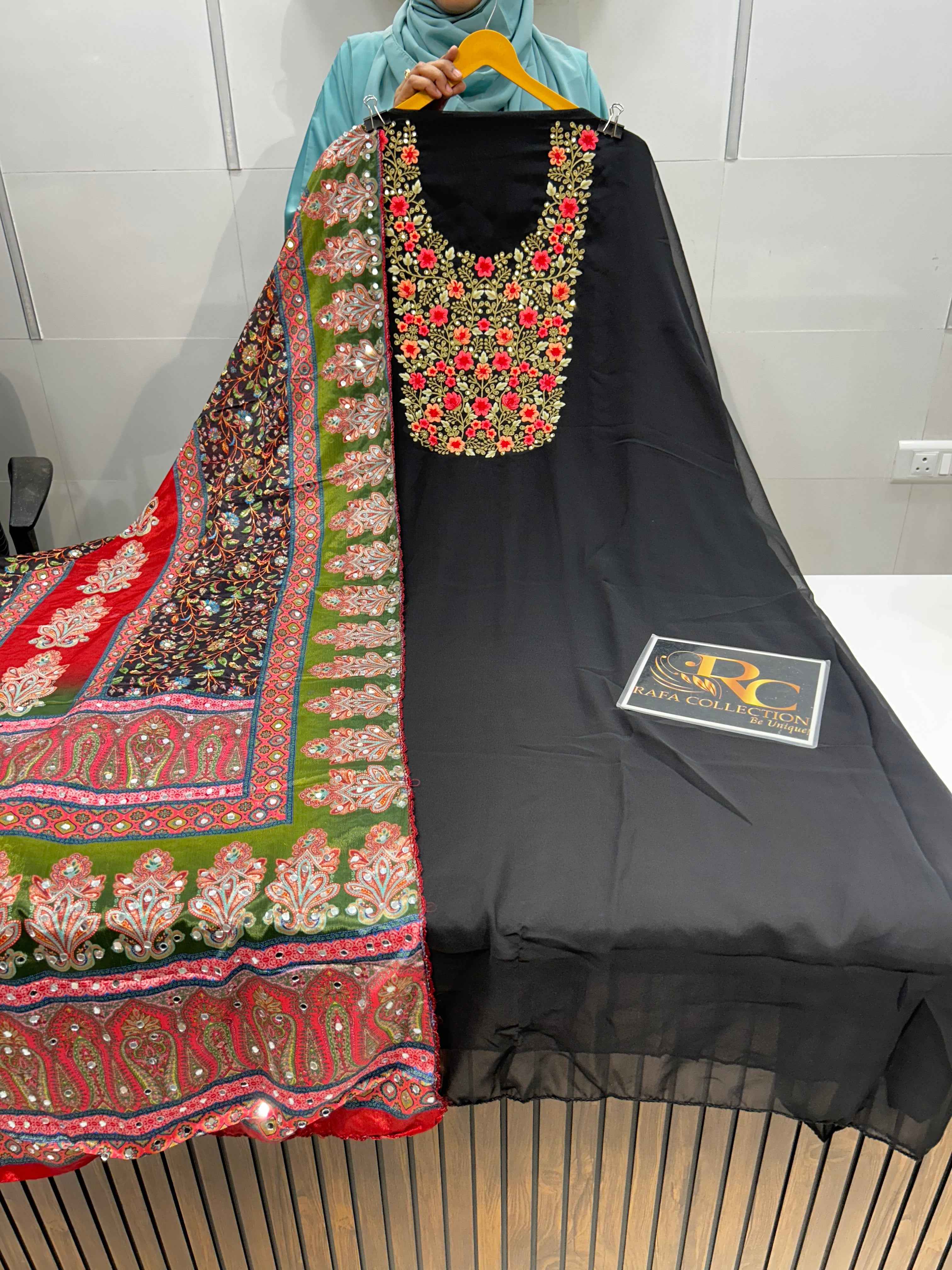 Georgette Unstich Suit 1241 - Rafa Collection